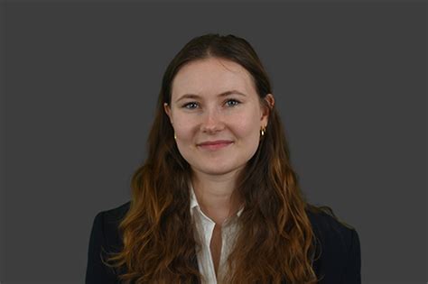 Chloe Foster Esa Risk