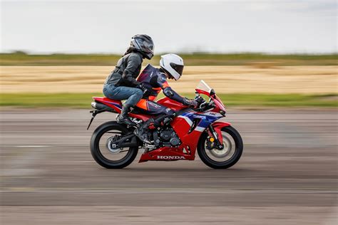 What A Honda Cbr600rr Is Like For A Pillion Rider