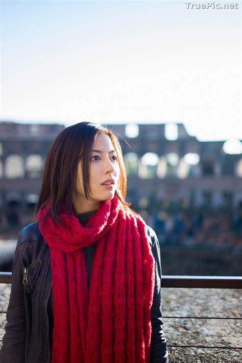 Wanibooks No136 Japanese Actress And Singer Yumi Sugimoto