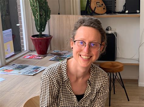 Coördinator Jantine Bastiani Stelt Zich Voor Inloopcentrum Markt 17