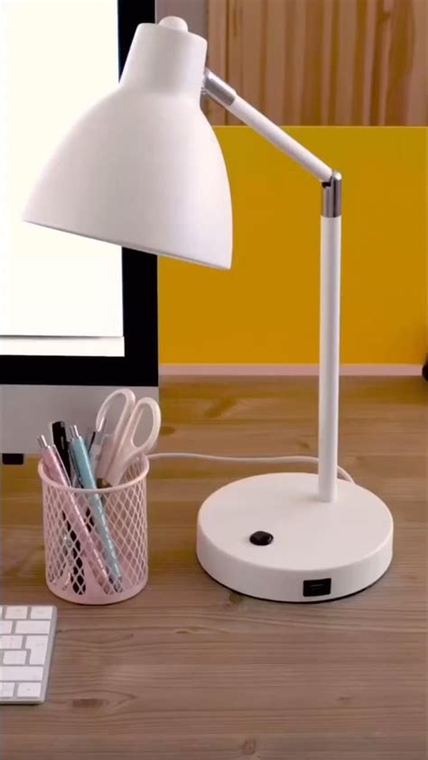 Schreibtischlampe Mit Usb Anschluss [video] In 2024 Schreibtischlampe Schreibtischzubehör Lampe
