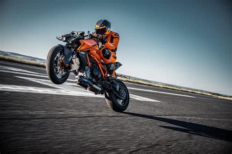 Die Neue Ktm 1390 Super Duke R Und Super Duke R Evo