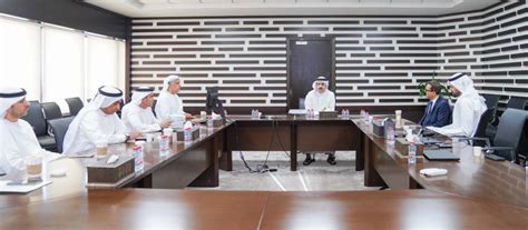 سعيد الطاير يطّلع على أنشطة لجنة نوابغ العرب صحيفة الخليج