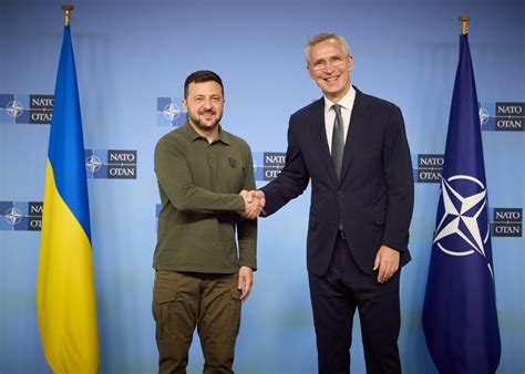 Зеленський провів зустріч із генсеком НАТО