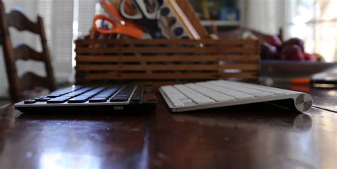 Review Logitech K811 Bluetooth Easy Switch Keyboard A Month Later It Replaces Three Apple