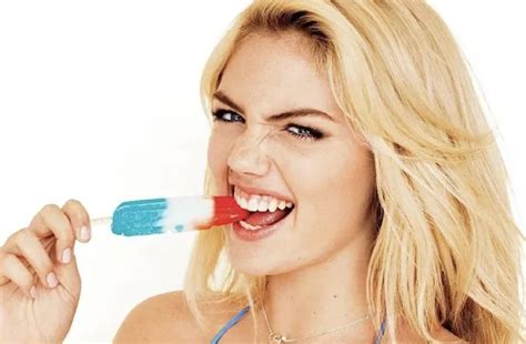 Kate Upton Posed For Jaw Dropping Body Paint Swimsuit Photo The Spun