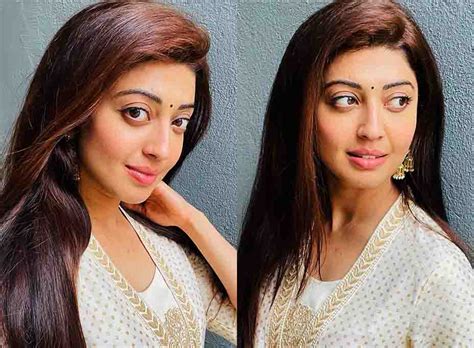 Hot Photos Of Pranitha Subhash Filmy19
