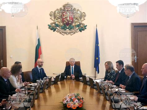 Одобрени са допълнителни разходи за изплащане на стипендии по програмата за деца с изявени дарби