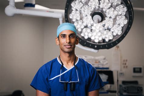 Dr Brahman Sivakumar Awarded Royal North Shore Hospital