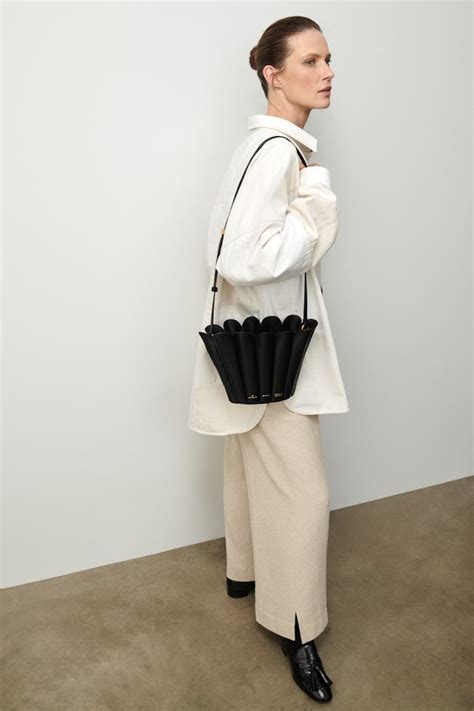 Small Shell Bag Black Chylak