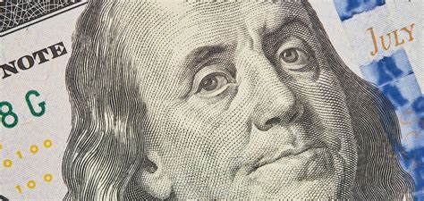 Долар гривня в Україні суттєво зросте курс долара НБУ оновив курс долара майже до рекорду