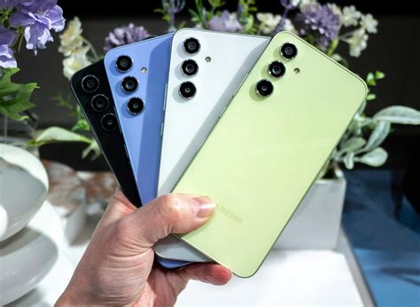 Samsung Galaxy A54 уже появился в России. Сколько за него просят и ...