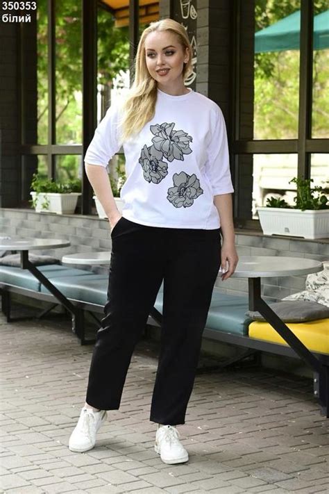 Костюми — ціна 600 грн у каталозі Брючні костюми Купити жіночі речі за