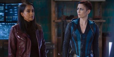 Supergirl Guardian Image Reveals First Look At Azie Tesfai In Costume