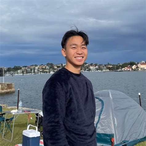 MICHAEL LIU I Mc Threads Say More