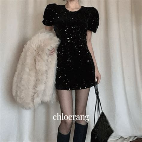 클로에랑 겨울신상 겨울연말룩 파티룩 블랙 섹시 백트임 펄 라운드넥 퍼프 반팔 플레어 미니원피스 가을 겨울 데이트룩 연말룩 파티룩