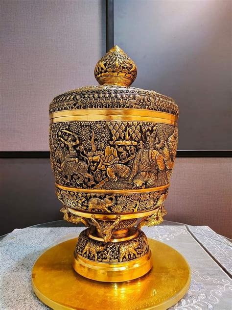 Cambodia Handicrafts With The Characters Of Khmer Lengedary Reamker By ភ្ញីទេស Khmer Classical