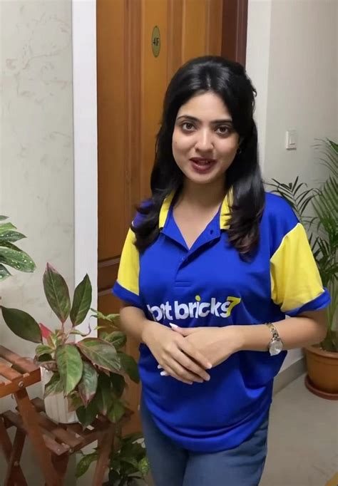 Nandhana Rmalluhorny