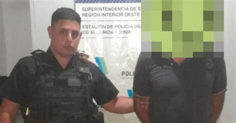 Sorprendi A Su Esposa Mientras Ten A Sexo Con Su Amante A Quien Apu Al En Los Genitales Y Lo