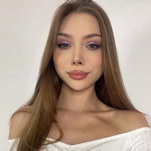 Jenny Perry Jenny Perry AllMyLinks