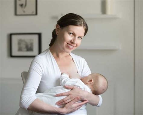 Benefits Of Cradle Hold Breastfeeding At Jung Coleman Blog