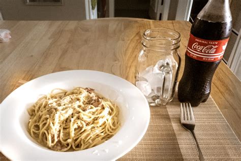 크림 파스타 정통 카르보나라까르보나라