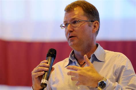 30 år Sedan ”pojken Som Kallades Det” Så Lever Dave Pelzer I Dag