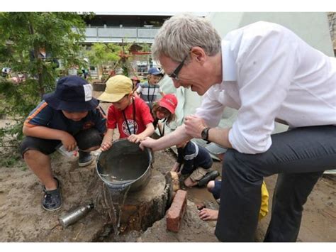 창의력을 키우는 놀이와 놀이공간 Pdf