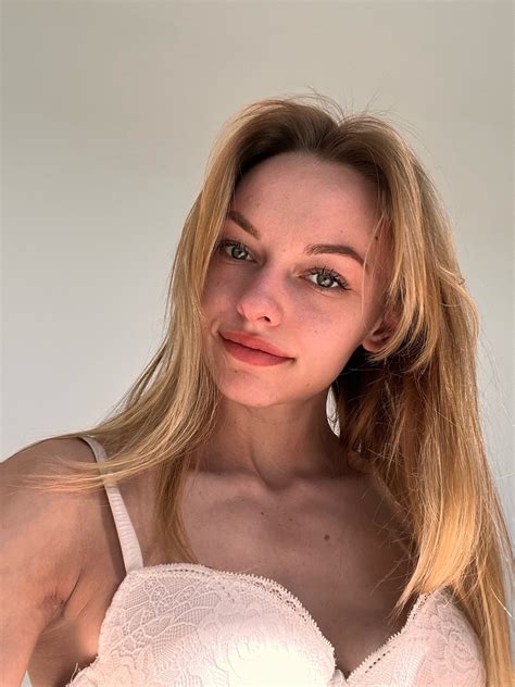 Thinking About Sucking Dick While Sucking Dick 😇 Bcups