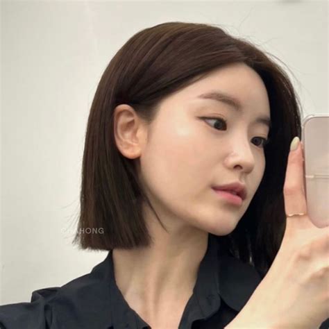 강남역미용실 차홍룸 강남대로점 홍승미 중단발 빌드펌 플리츠펌 On Instagram “ 차홍룸홍승미 피부톤을 맑게 표현 해 주는 스킨브라운 똑 떨어지는 깔끔한 라인