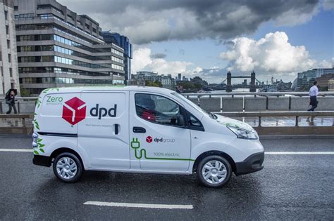Nissan Delivers Largest Electric Van Order Of 300 New E NV200 Vans For