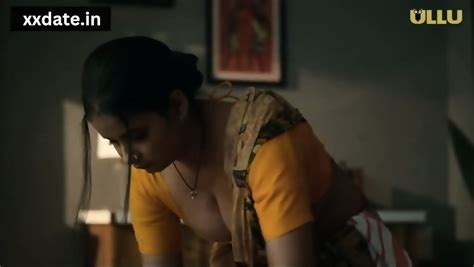 Maami Ne Lund Hillate Hue Dekha Fir Sex Kiya Hindi Eporner