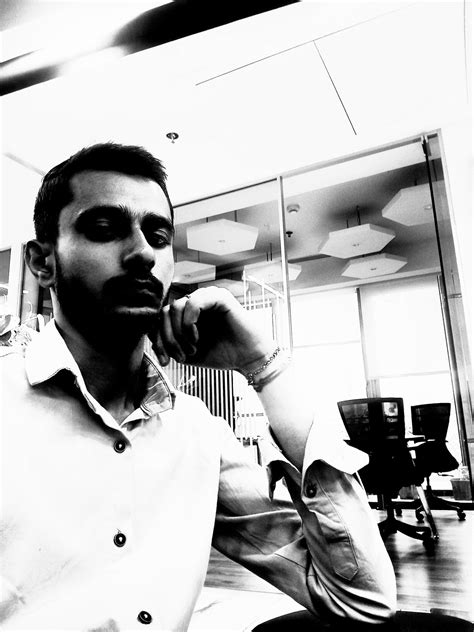 Manish Kumar Indio Acompañantes Masculino En Gurgaon