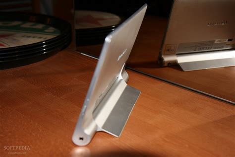 Lenovo Yoga Tablet Hands On Photo Gallery Softpedia