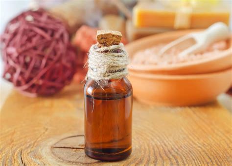 Uljane Ad Kapi Kao Oružje Protiv Prvih Bora Lepotica Rs