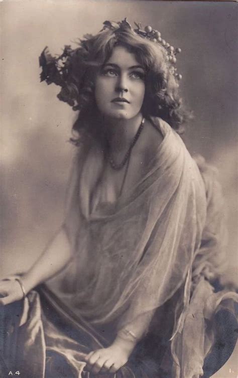 Moodboard 1 Vintage Portraits Vintage Photos Vintage Photography