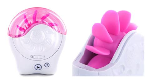 Ask Simone Can Using A Vibrator Make It Harder To Orgasm During Sex Skinny Dip