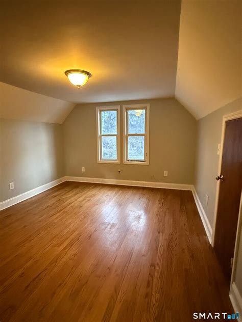 21 N Walnut St Unit 3 Apartment For Rent Waterbury Ct Starting