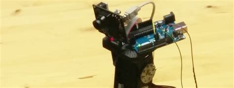 camera tracking with pixy and dynamixel servos