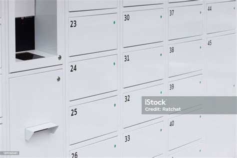 전자 출입 통제가 가능한 화이트 룸 사물함 스마트 사물함 전자 강철 소포 사물함 자동 사서함 사물함에 대한 스톡 사진 및 기타 이미지 Istock