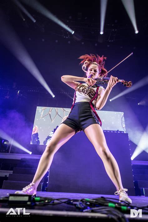 Lindsey Stirling Body Photos Dancing Violinist Lindsey Stirling