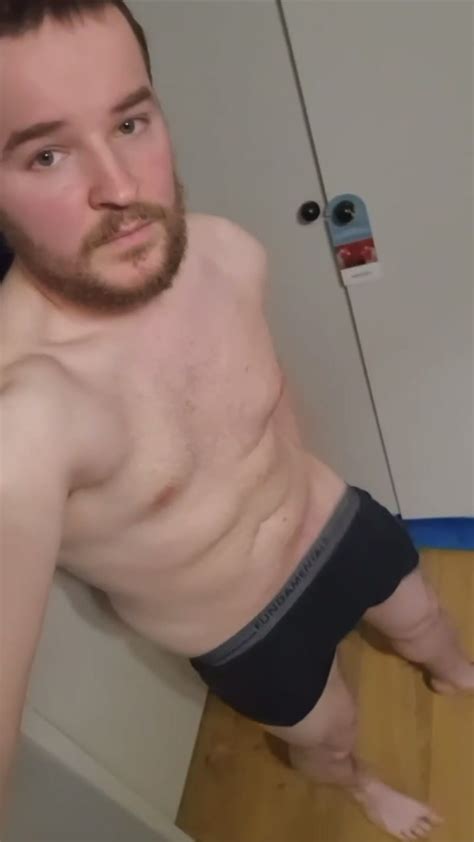 Hot Guy Flash Video 5