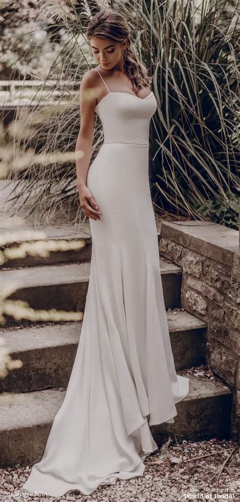 Fitted Simple Plain White Wedding Dress