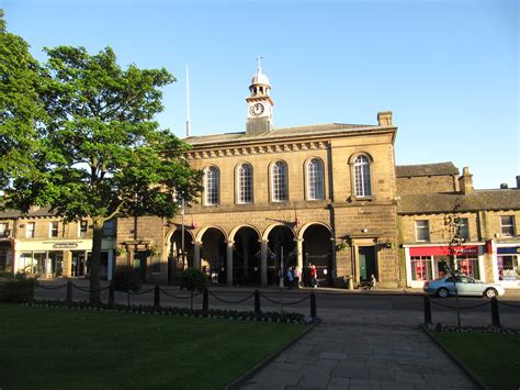 Glossop And District War Memorials Online