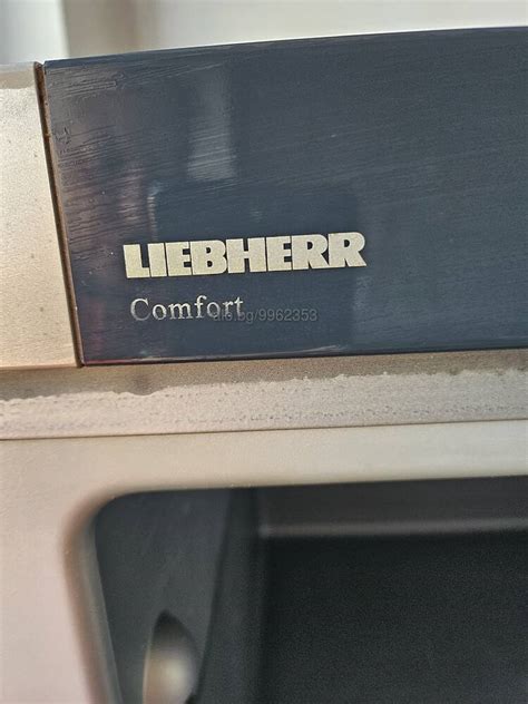 Продавам хладилник Хладилник Либхер Сив Хладилници Фризери Бургас Продавам хладилник