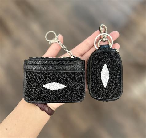 Монита даа өгөх бэлэг хайж байна Meltes Thailand Baraa