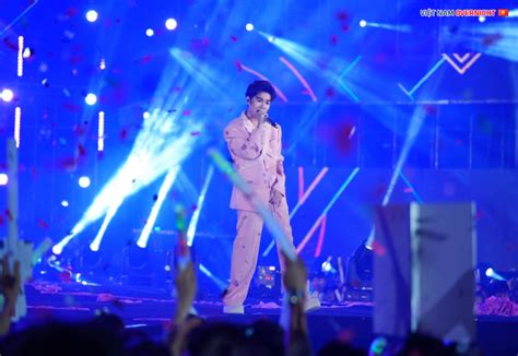 T Ng H P Nh Captain Boy P Trai Cute C C Ch T Anh Trai Say Hi Vi T Nam Overnight