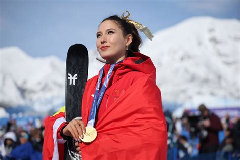 Eileen Gu Breaks Down As Winter Olympics Gold Medallist Learns Of