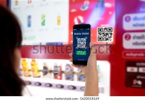 Snacks Machine Qr Images Stock Photos D Objects Vectors