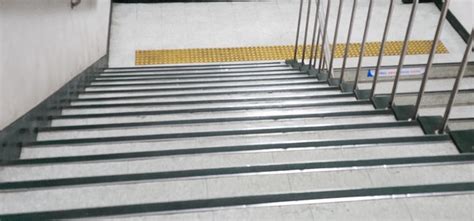 구미시청 고아선산 이전 부서 승강기 등 없어 장애인들 극심한 불편